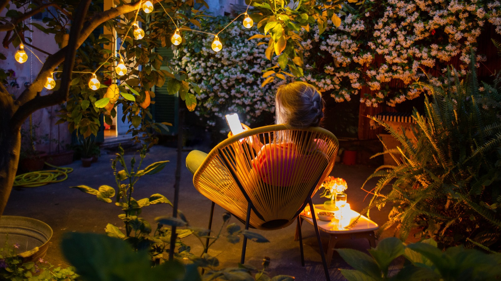 A DIY Project That'll Add Privacy And Comfort To Your Open Backyard