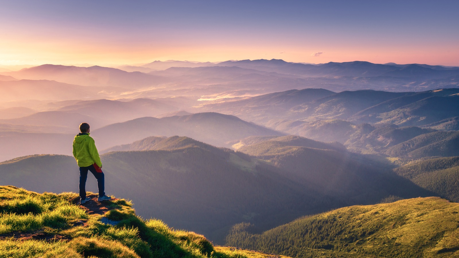 Hikes Around The World You Can Climb For Ethereal Views (Instead Of ...