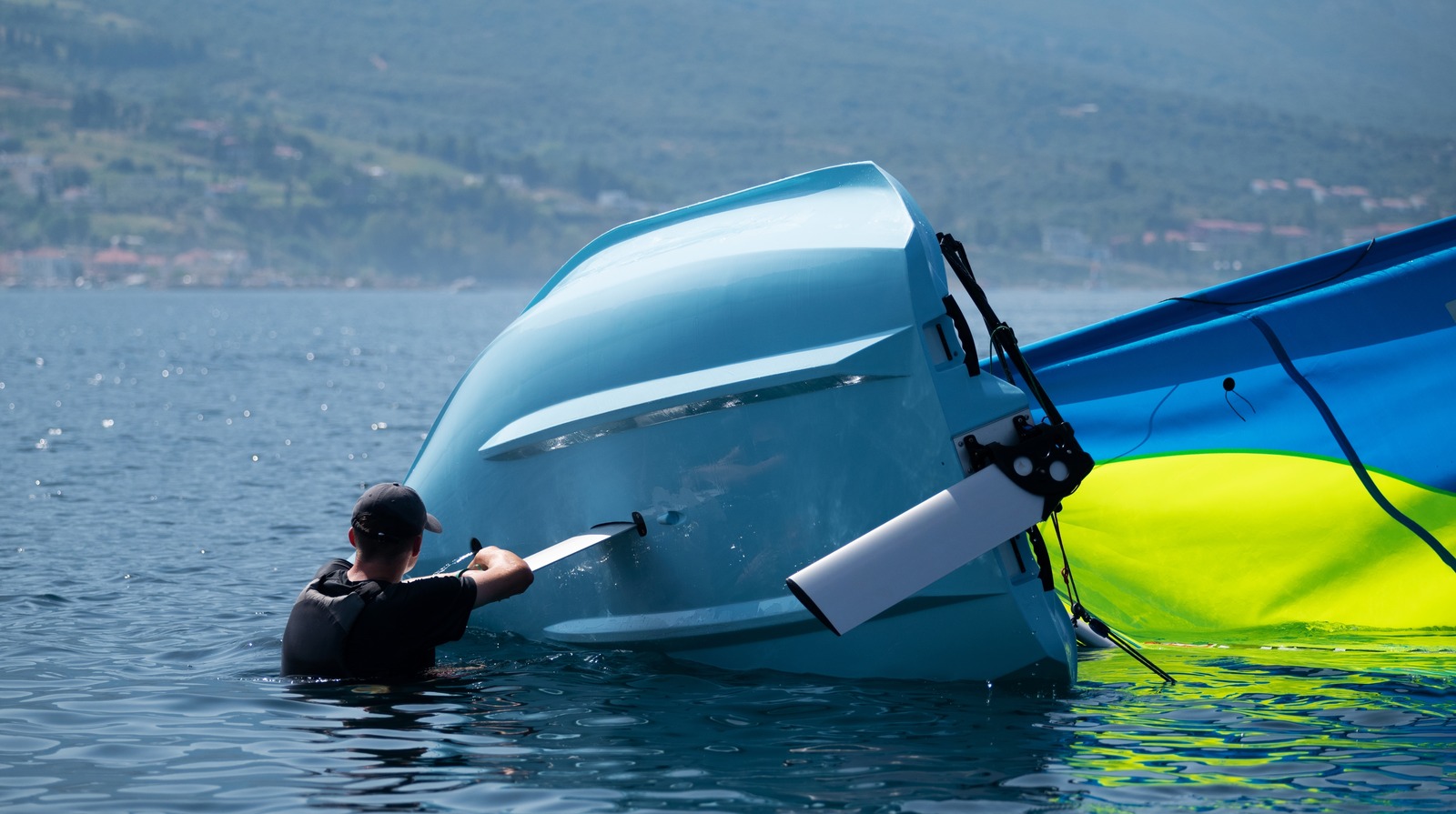 How To Survive If Your Boat Capsizes