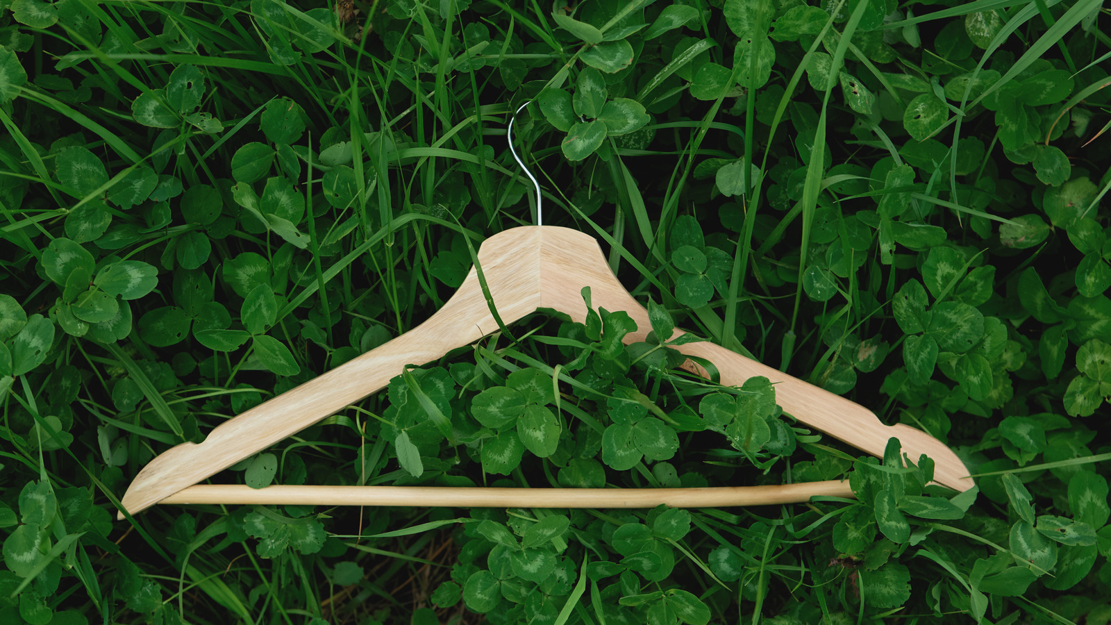 How To Turn Your Wooden Hangers Into A Mid-Century Modern Patio Table