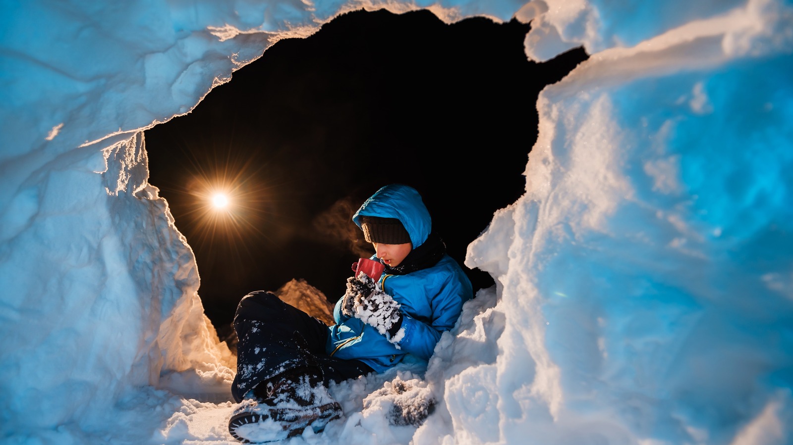 How To Use Snow To Build A Shelter In Case Of An Emergency