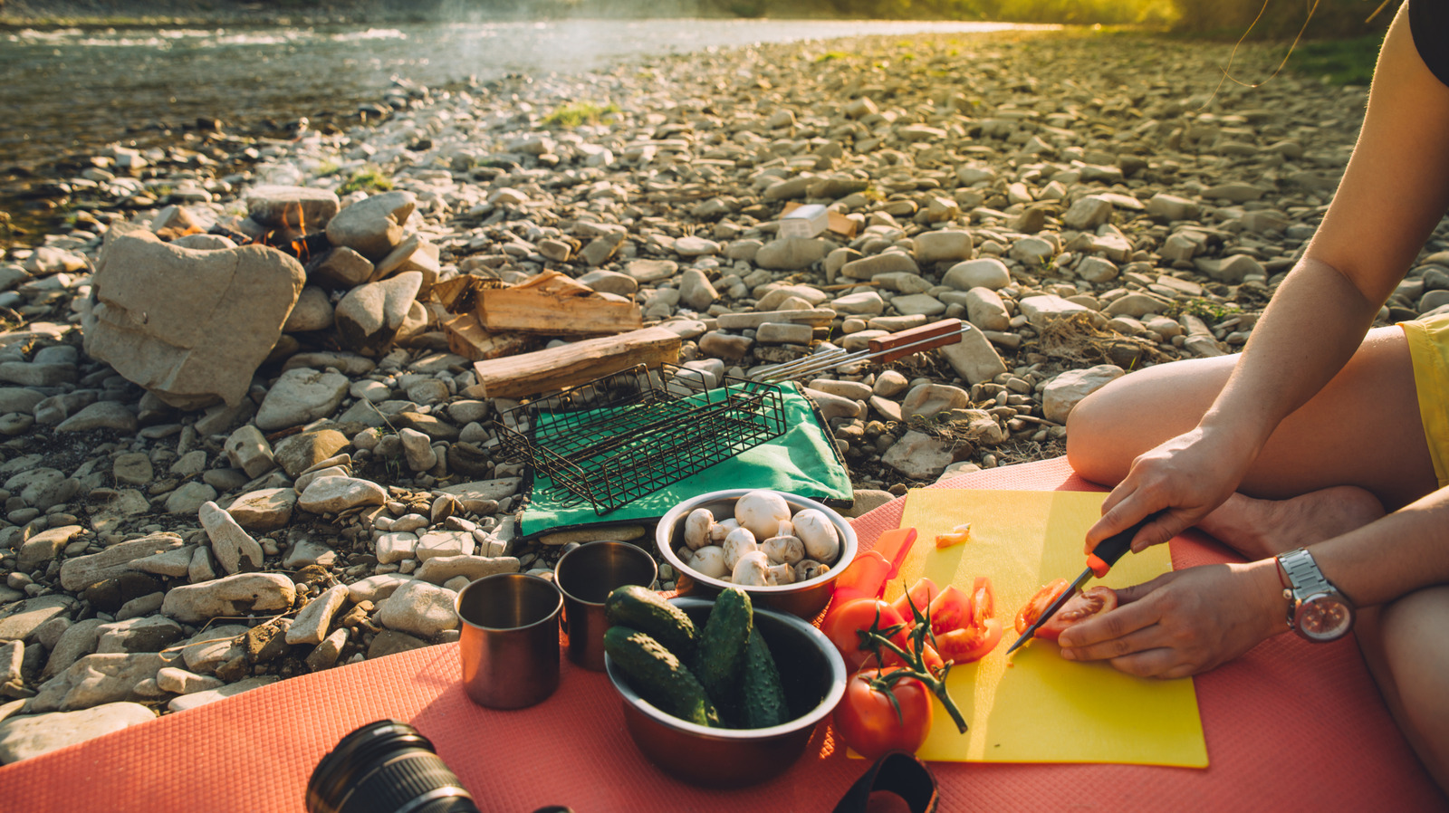 No Fridge? No Problem! Preserve Your Camp Food With This DIY Hack