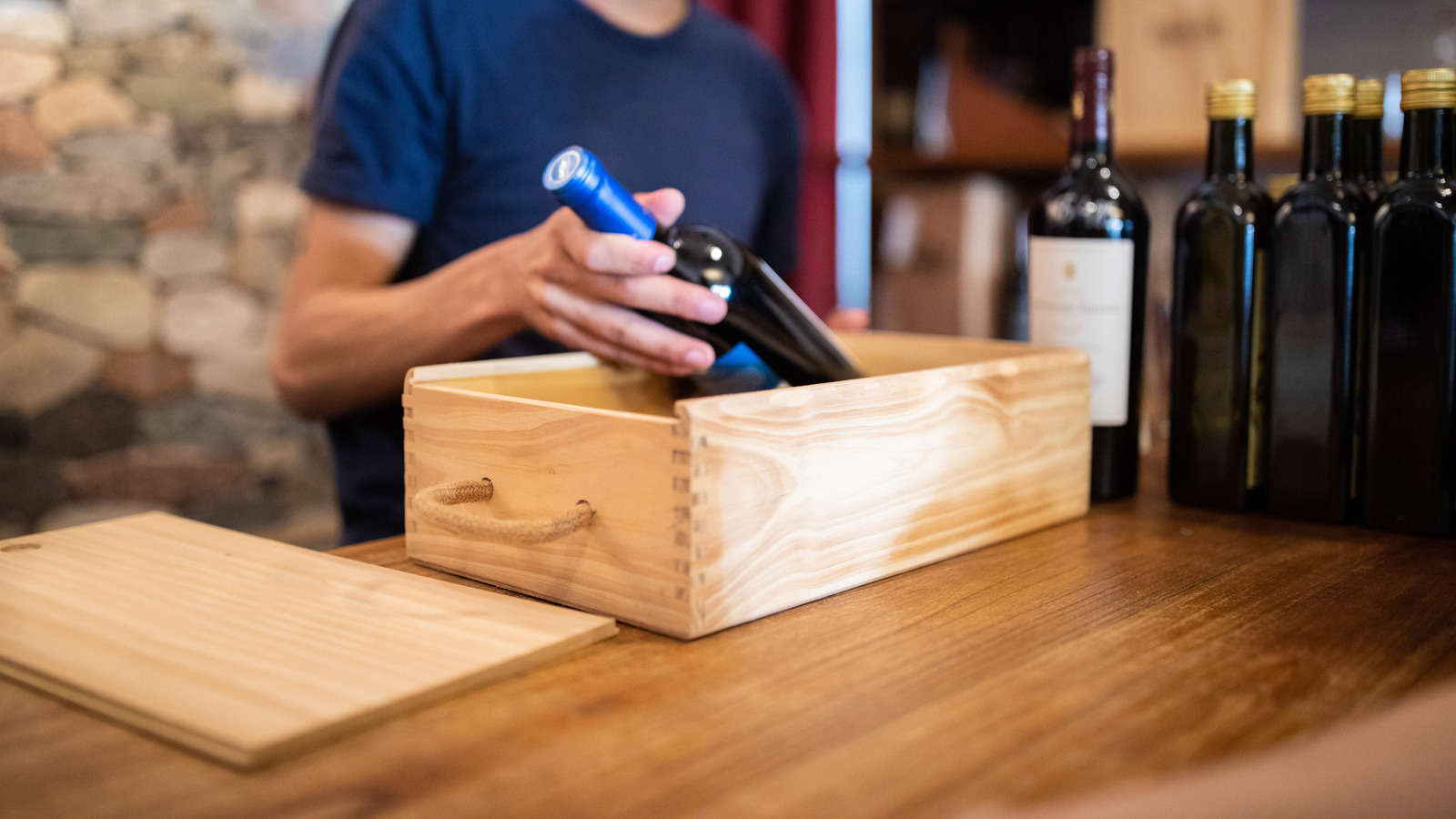 Transform An Old Wine Box Into An Eye-Catching Outdoor Planter