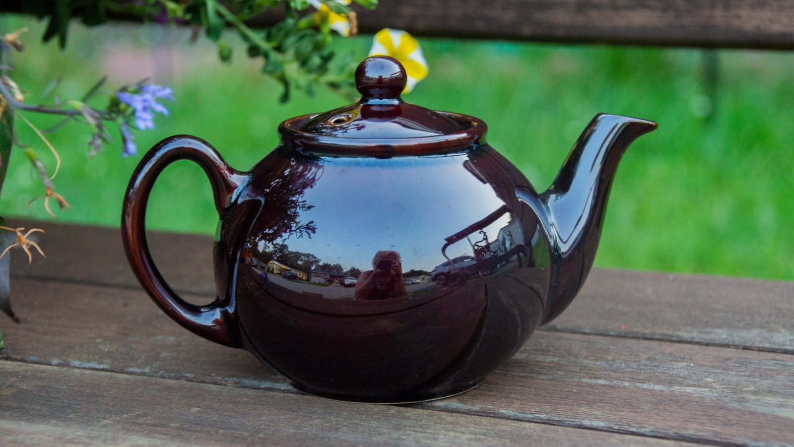 Transform Your Old Teapot Into A Stunningly Rustic Outdoor Water Feature